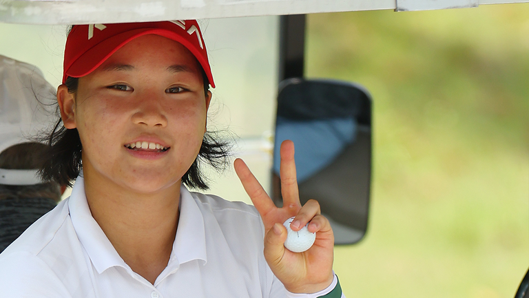 Minsol Kim in pole position after round one at Singapore Island