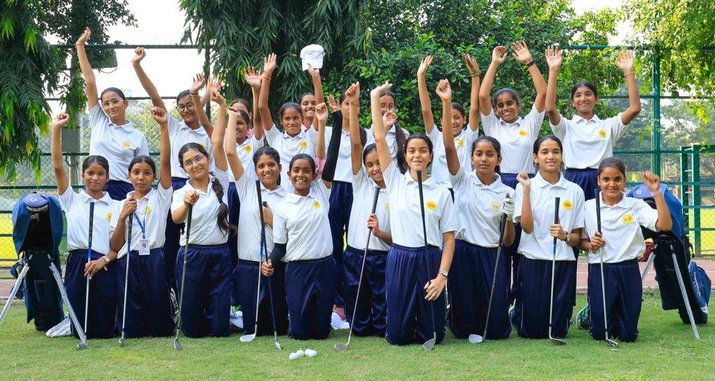 The R&A Foundation supports Magic Bus India to empower girls